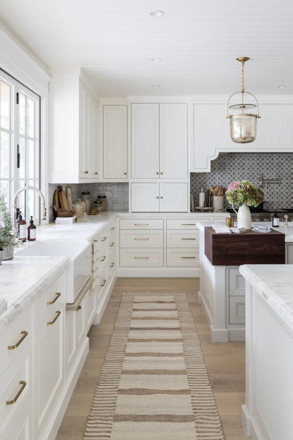 45 White Kitchen Cabinet Ideas | Stunning Images & Design Tips