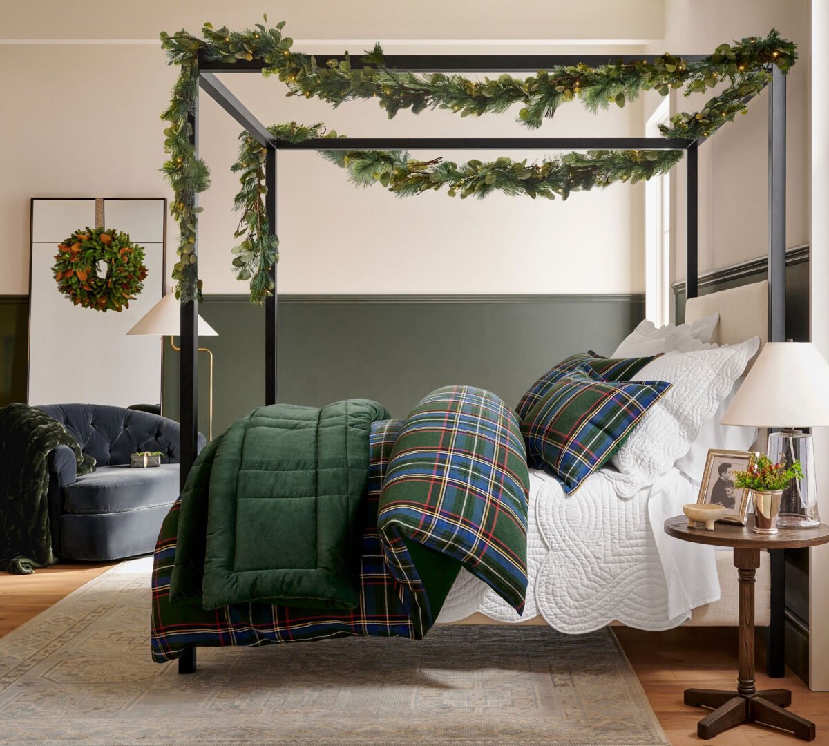 50 Christmas Bedroom Ideas for a Cozy Holiday Retreat