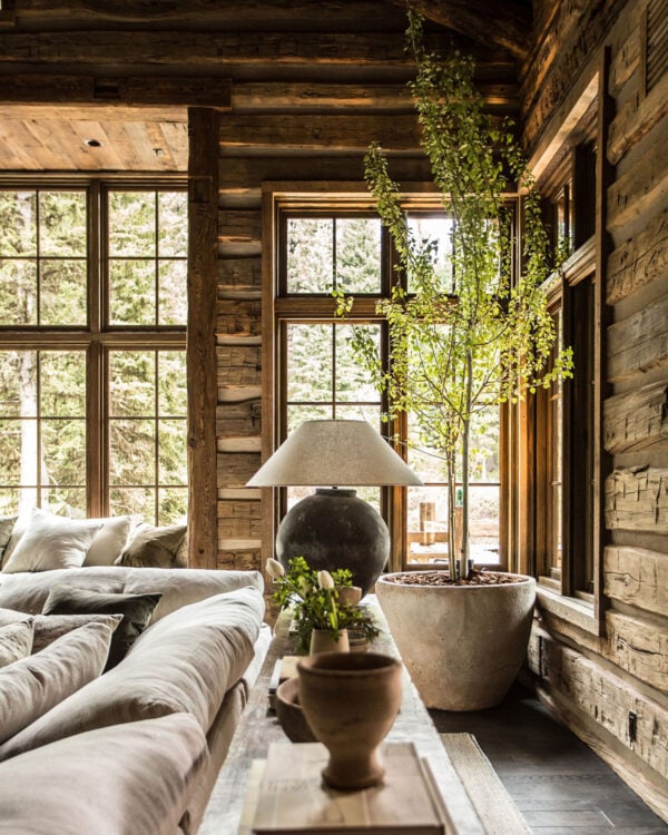 16 Log Home Decorating Ideas for 2025