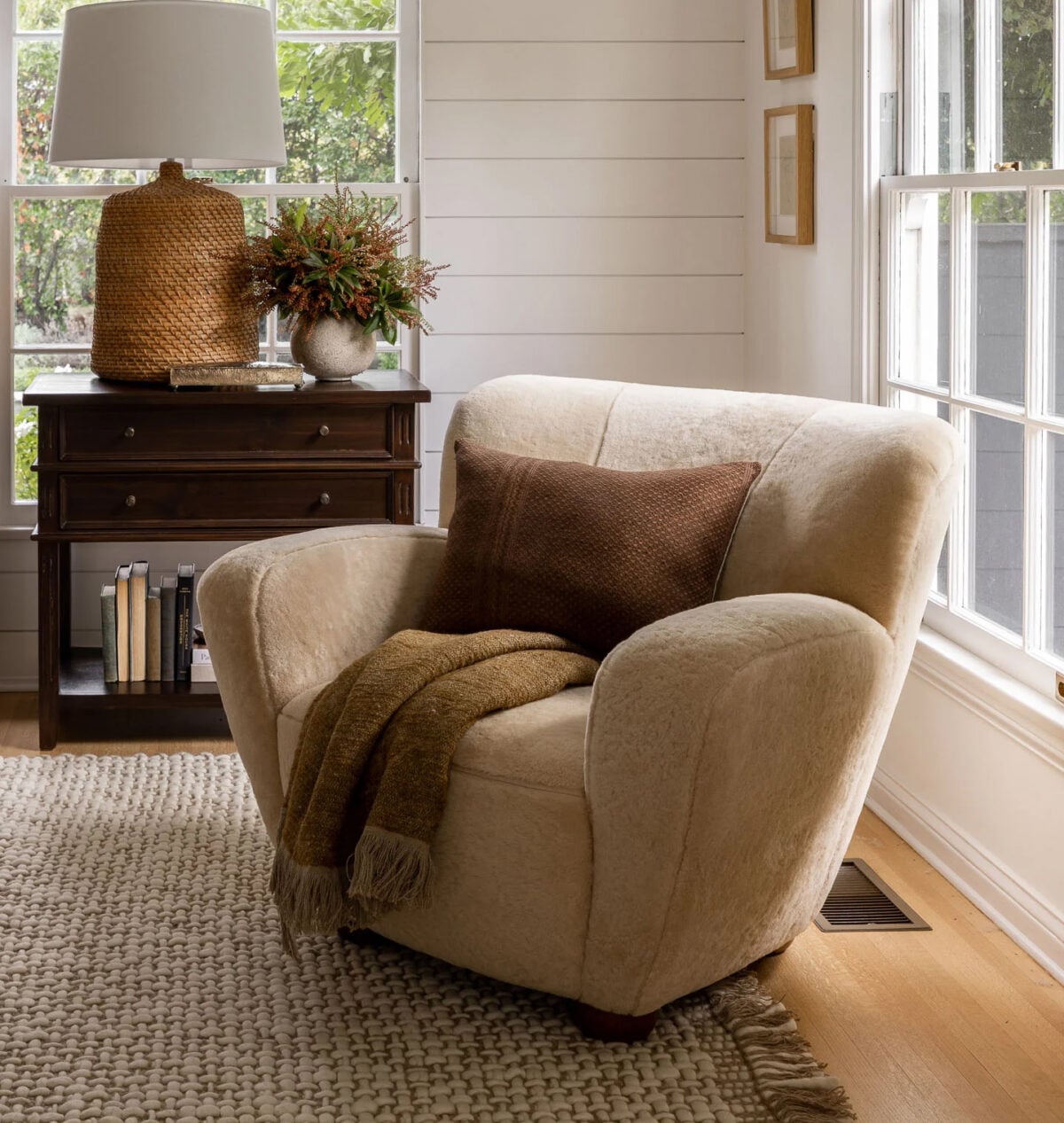 65 Earth Tone Decorating Ideas for 2024 | Tips & Photo Gallery
