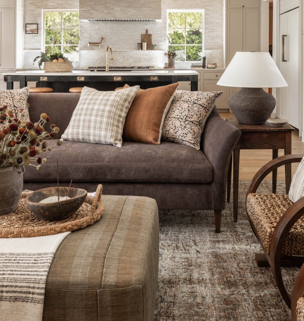 23 Earth Tone Decorating Ideas For A Cozy Home