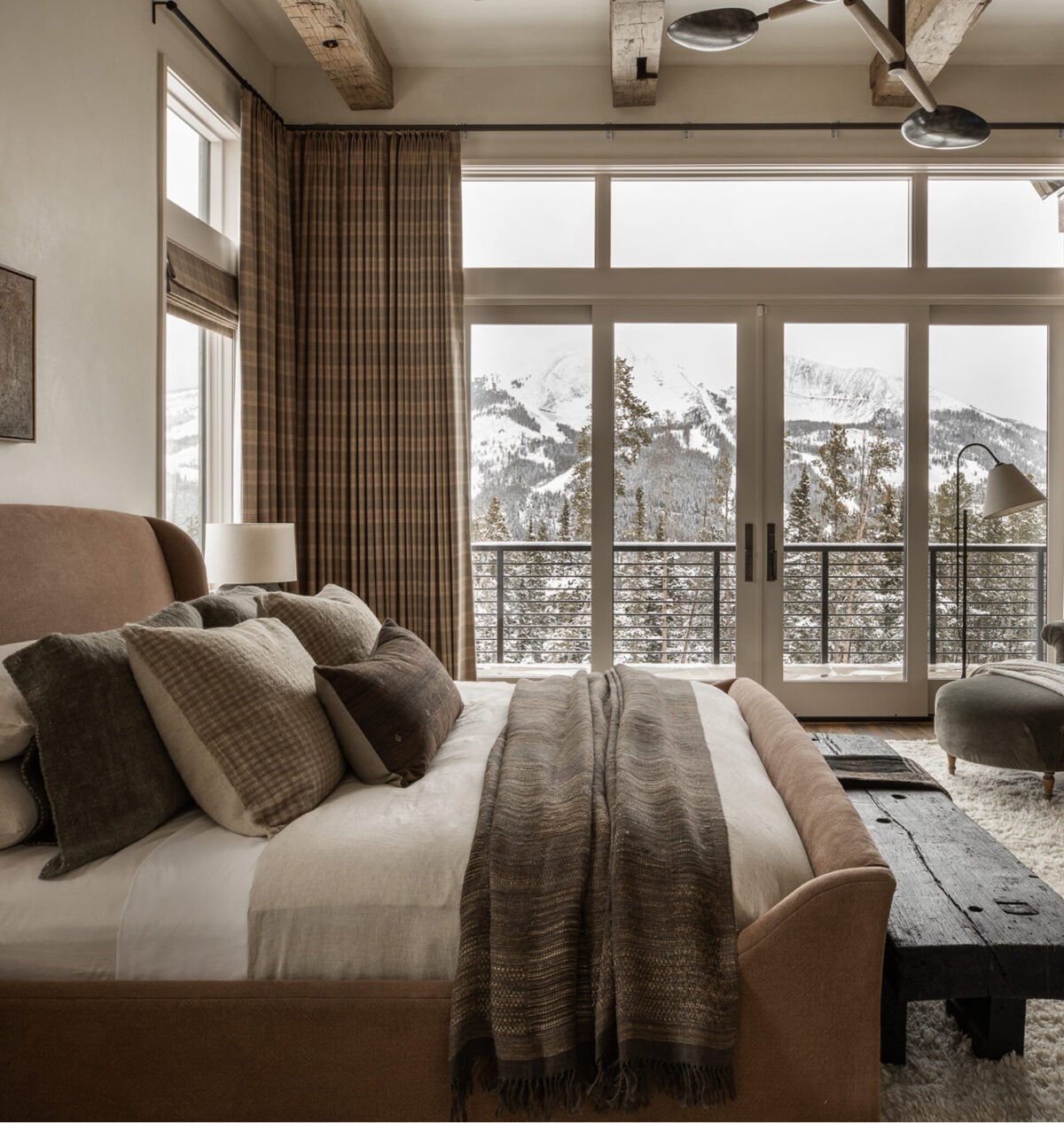 23 Earth Tone Decorating Ideas for a Cozy Home