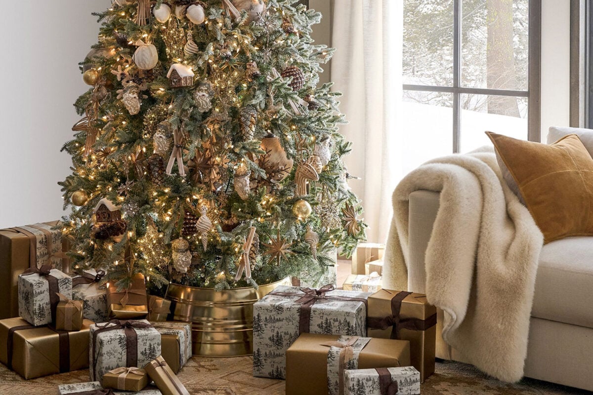 45 Country Christmas Decorating Ideas for 2024