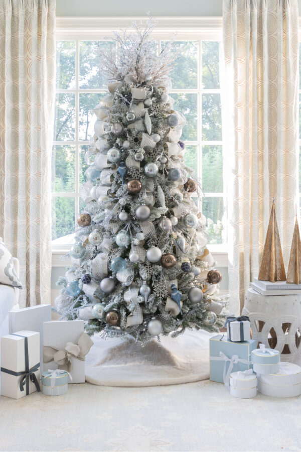 14 Elegant Christmas Decorating Ideas For 2025