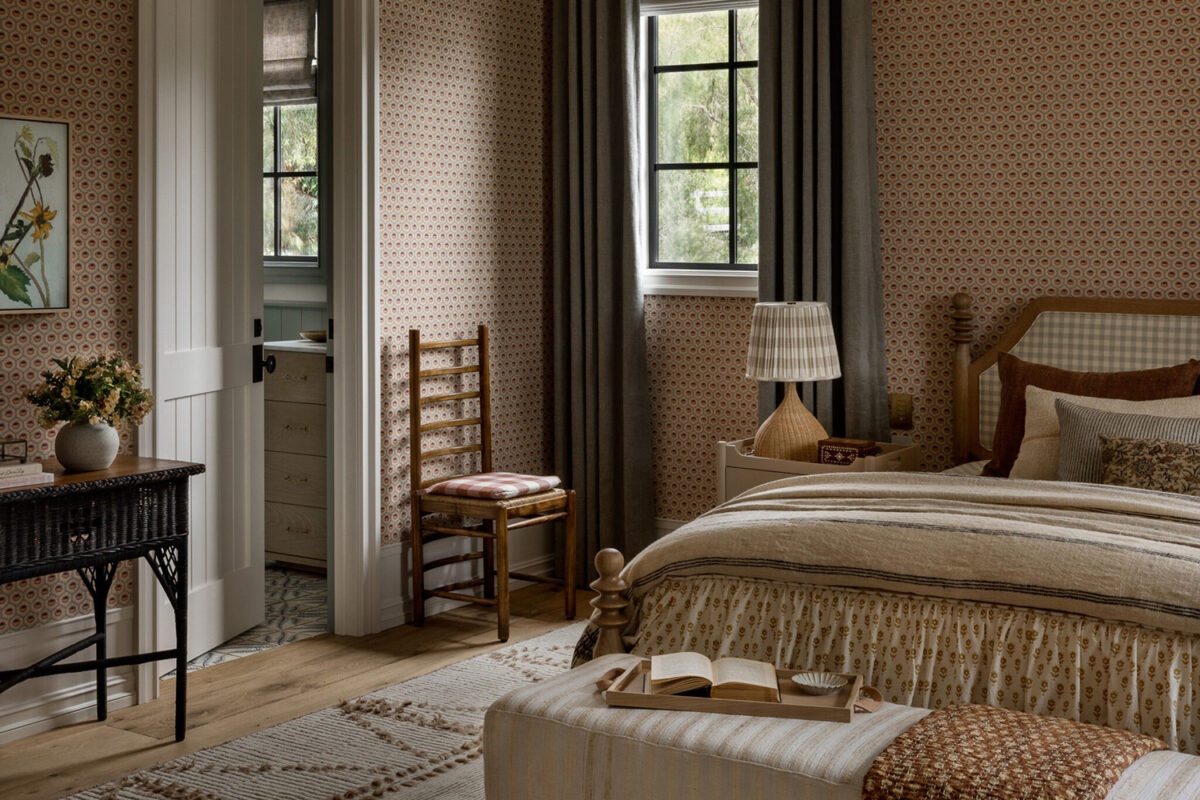 23 Country Bedroom Ideas With Cozy Rustic Style