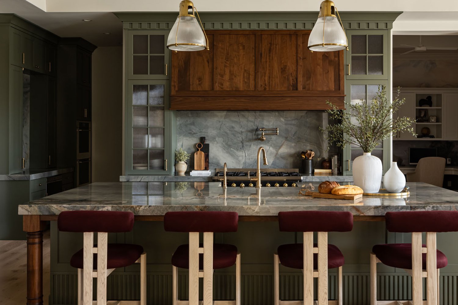 29 Range Hood Design Ideas for the Kitchen